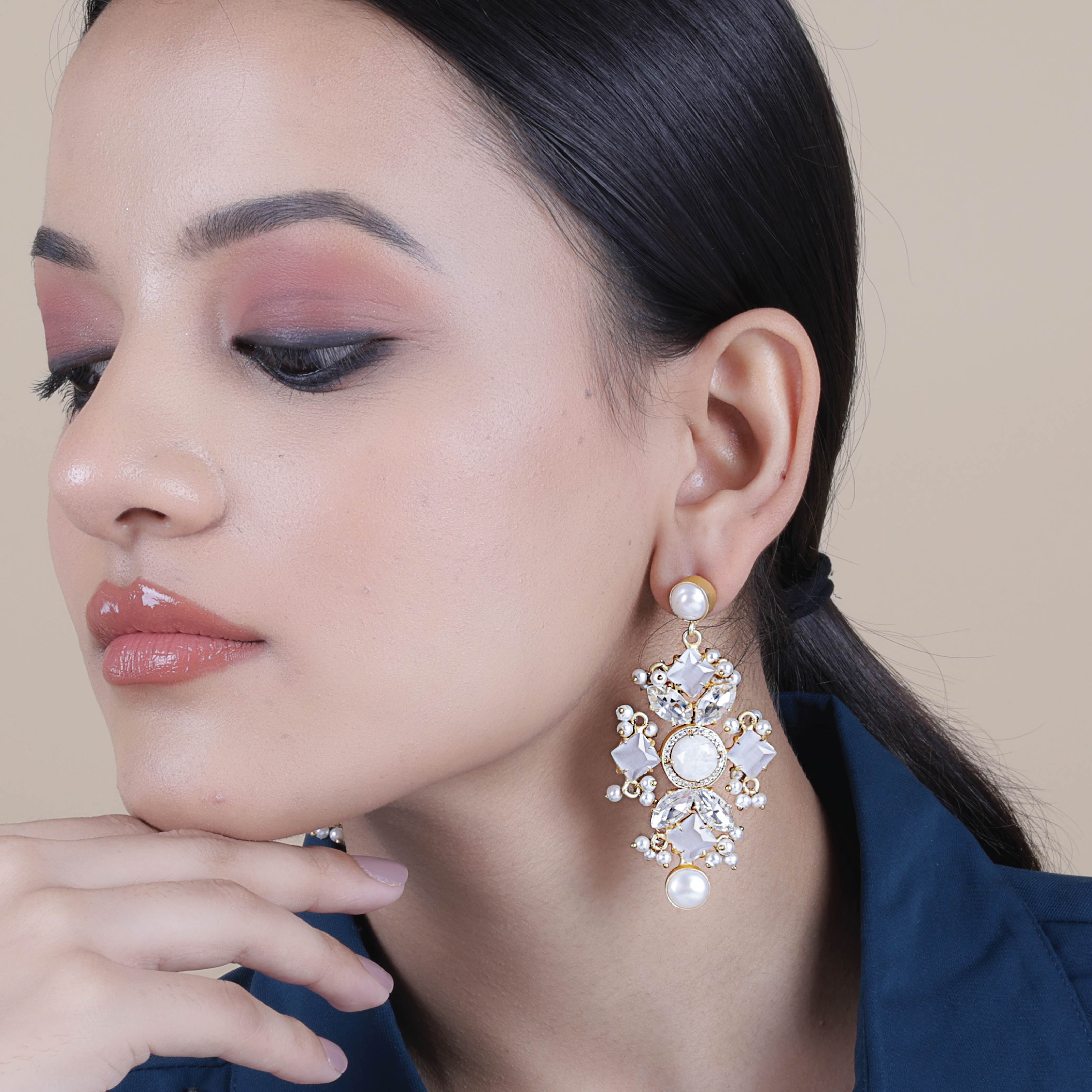 Serene Pearl Stone Earrings – riwayat